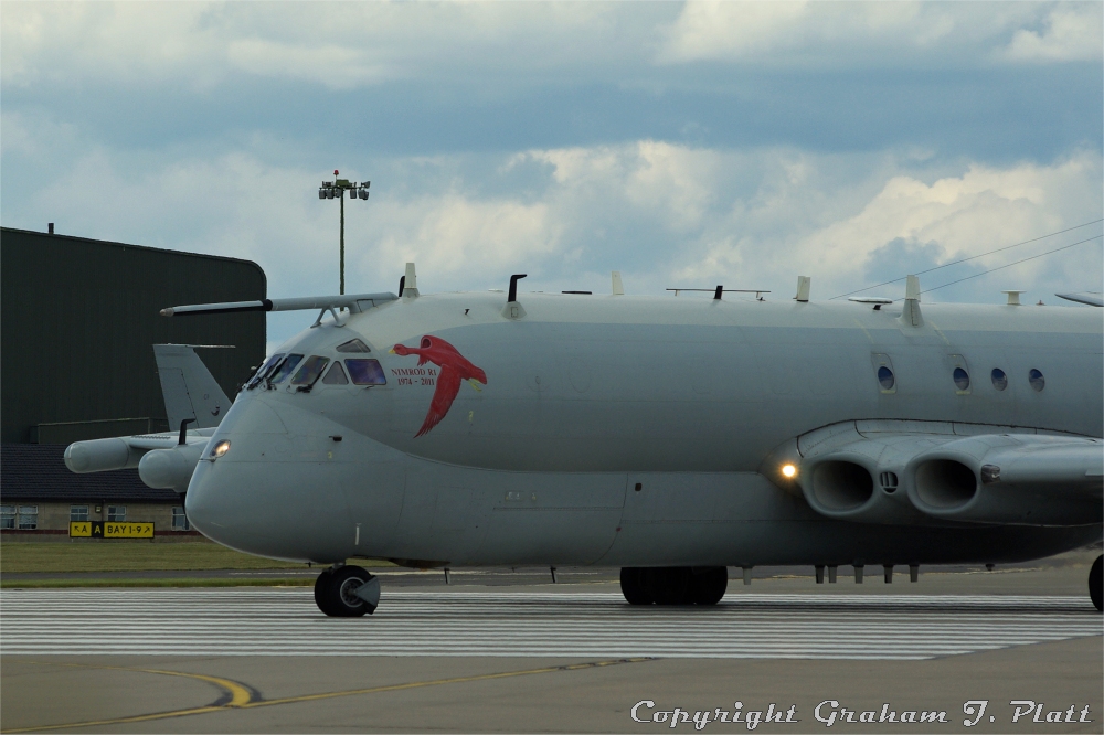 Nimrod R1 XV249 - the final flight - Aviation Photography ...